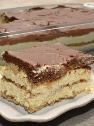 Cakes Archives - The Cookin Chicks