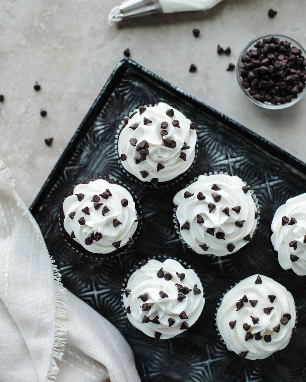 Chocolate Mayonnaise Cupcakes - The Cookin Chicks