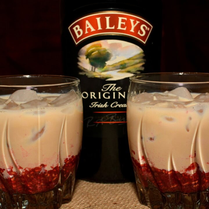 Baileys Raspberry Cocktails - The Cookin Chicks