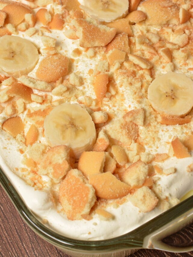 Cakes - The Cookin Chicks