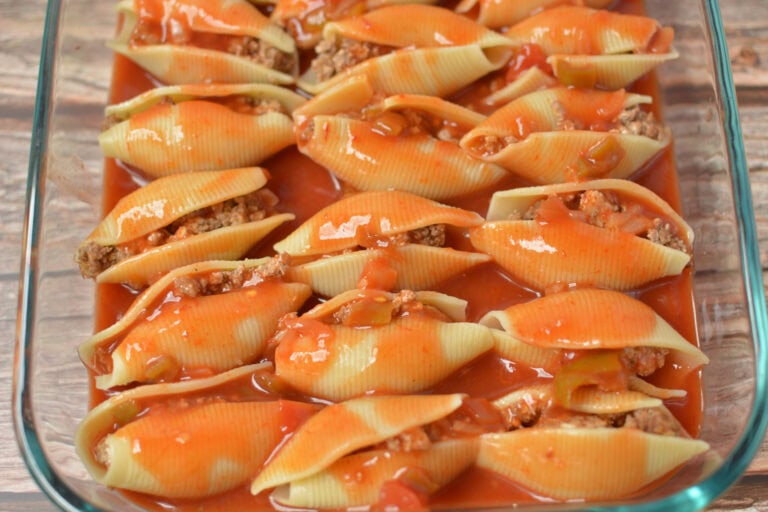 Mexican Stuffed Pasta Shells - The Cookin' Chicks