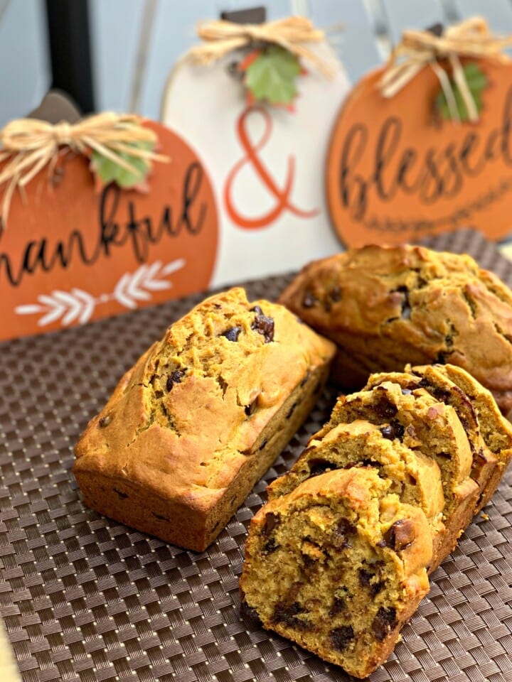 Easy Quick Bread Recipes - The Cookin Chicks