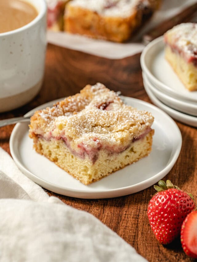 Cakes - The Cookin Chicks