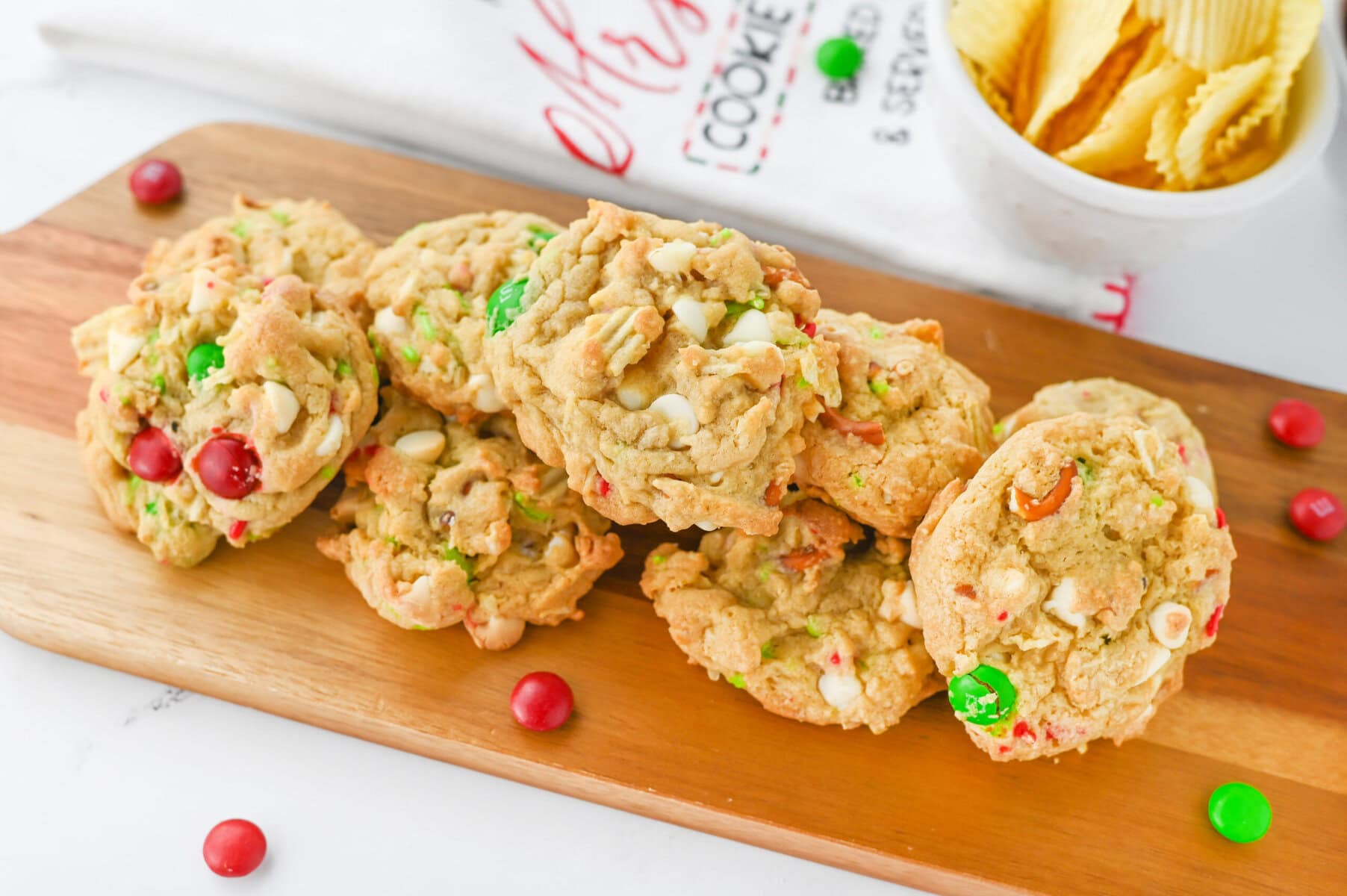 Christmas Kitchen Sink Cookies - The Cookin Chicks