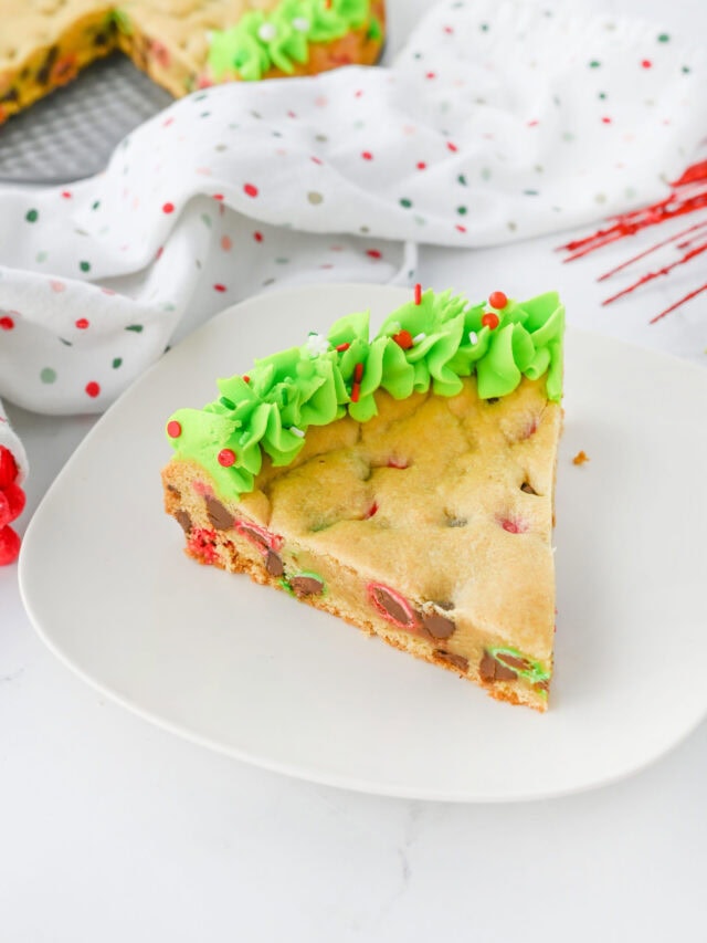 Cakes - The Cookin Chicks