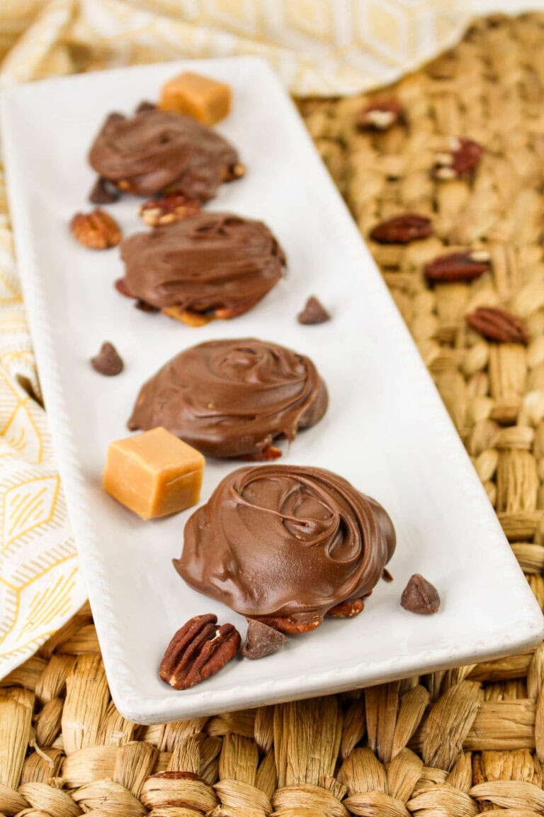 Pecan Caramel Clusters - The Cookin Chicks