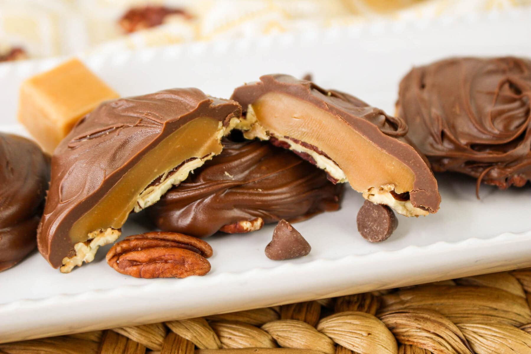 Pecan Caramel Clusters - The Cookin Chicks